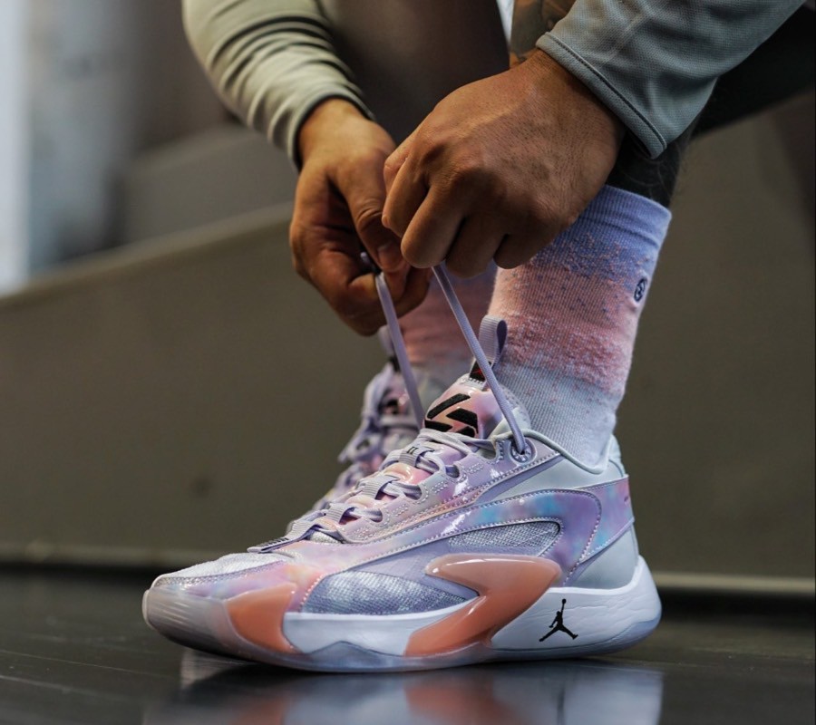 【豬豬老闆】NIKE JORDAN LUKA 2 PF 果凍底 運動 籃球鞋 紫彩DX9012-005 白-106 | 蝦皮購物