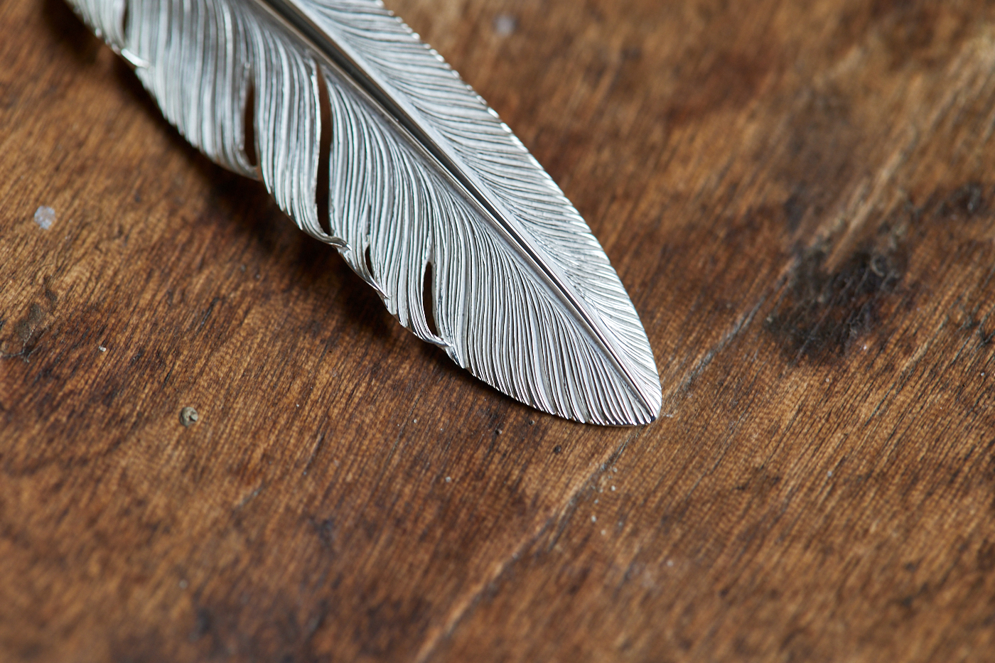 小坂雄介Yusuke Kosaka Works 50知天命銀羽毛【就是愛古著】 | 蝦皮購物