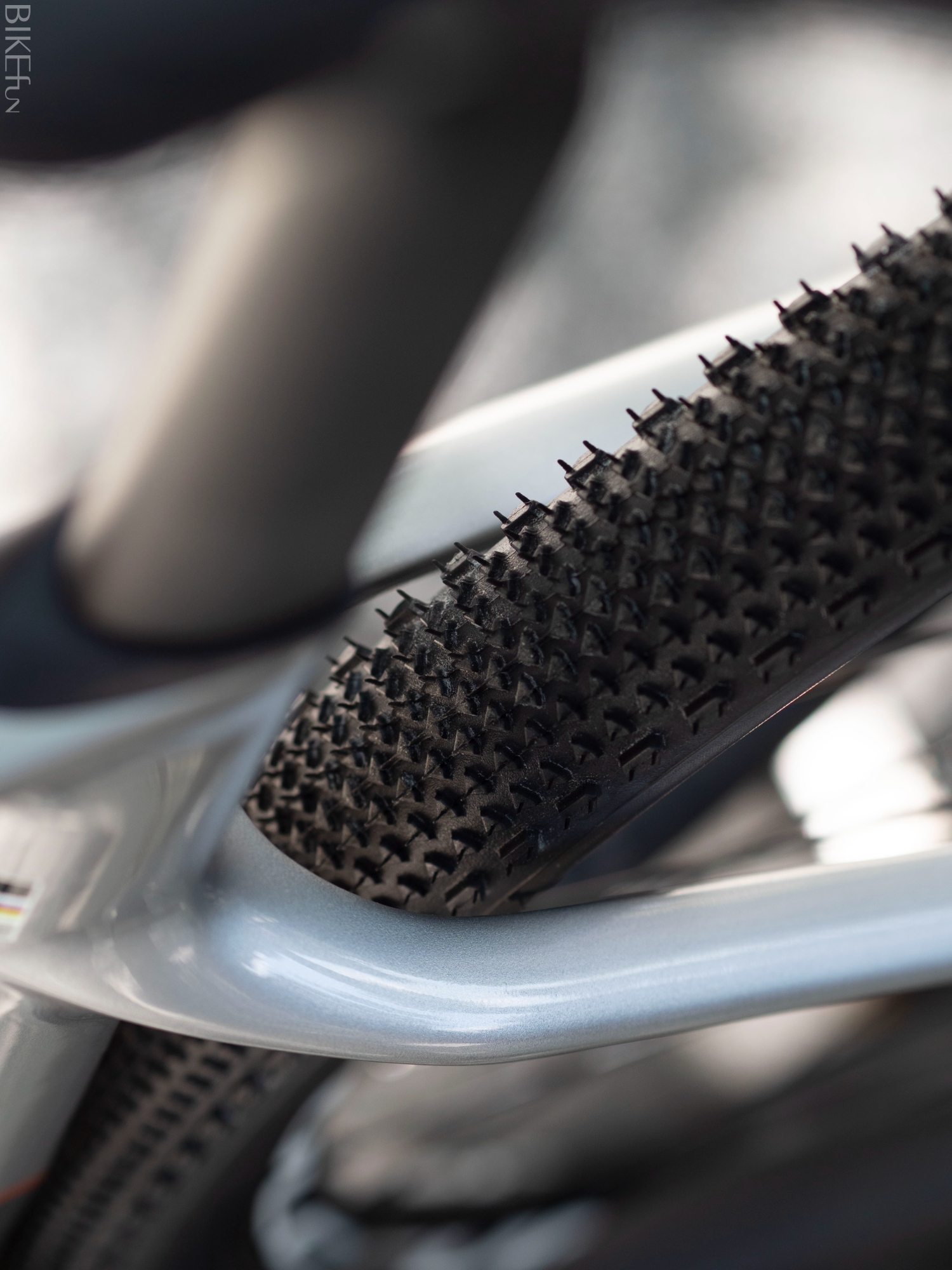 TRIGON RC2 碟煞公路車 105 Di2電變成車 車架組 台灣特別版 經典 > BIKEfun拜訪單車 | 蝦皮購物