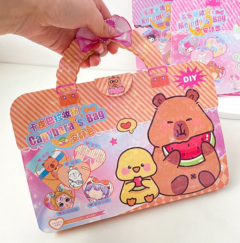 ⭐lisastar 台灣現貨 S109三麗鷗美妝安靜書 庫洛米安靜書 美樂蒂安靜書 公主安靜書 大耳狗安靜書 卡皮巴拉 | 蝦皮購物