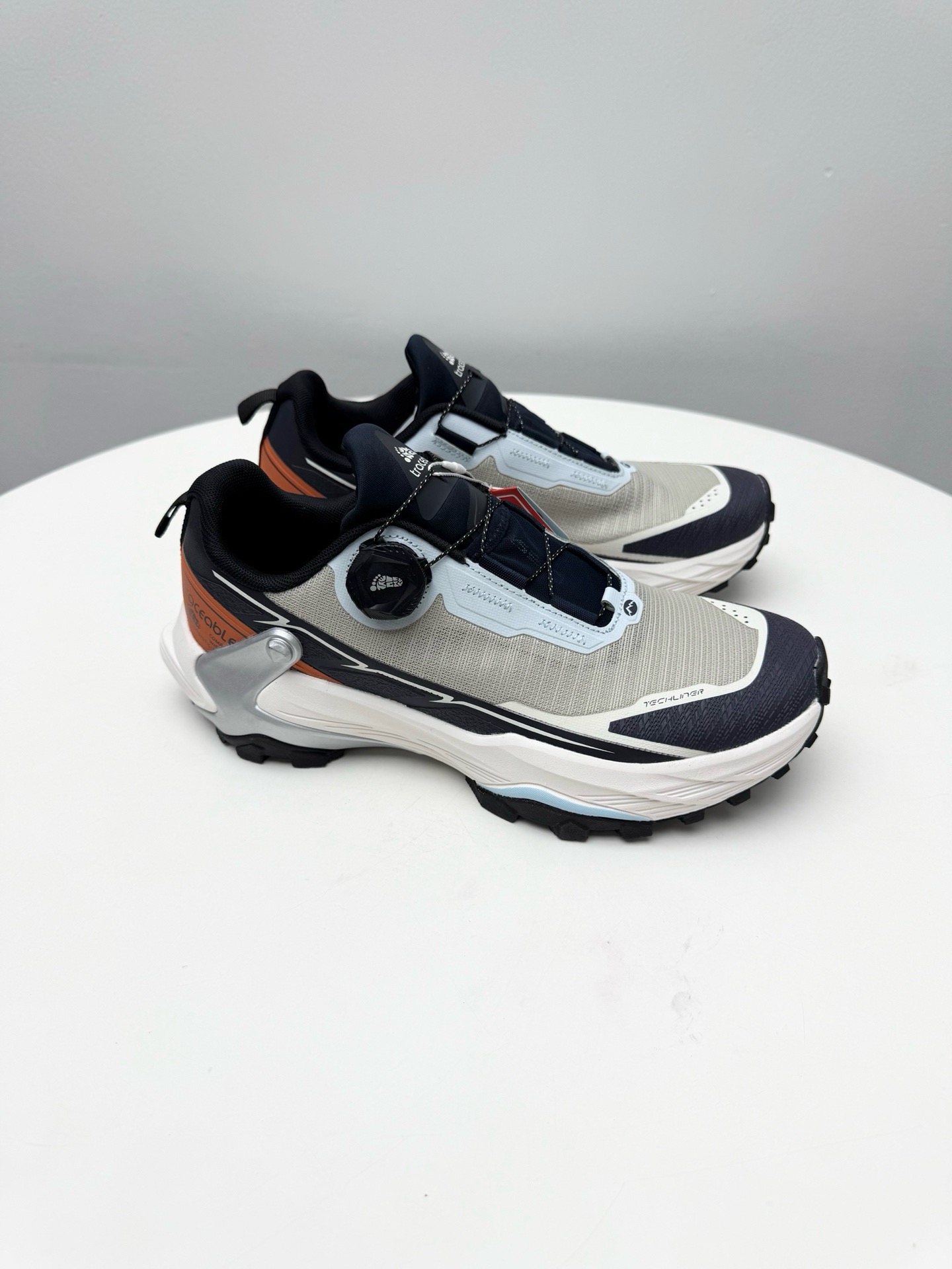 shoes鞋魔【台灣出貨】出口加拿大traceable情侶鞋 36-45碼男女鞋 夏季網面透氣防潑水輕量鞋 戶外越野跑鞋 | 蝦皮購物