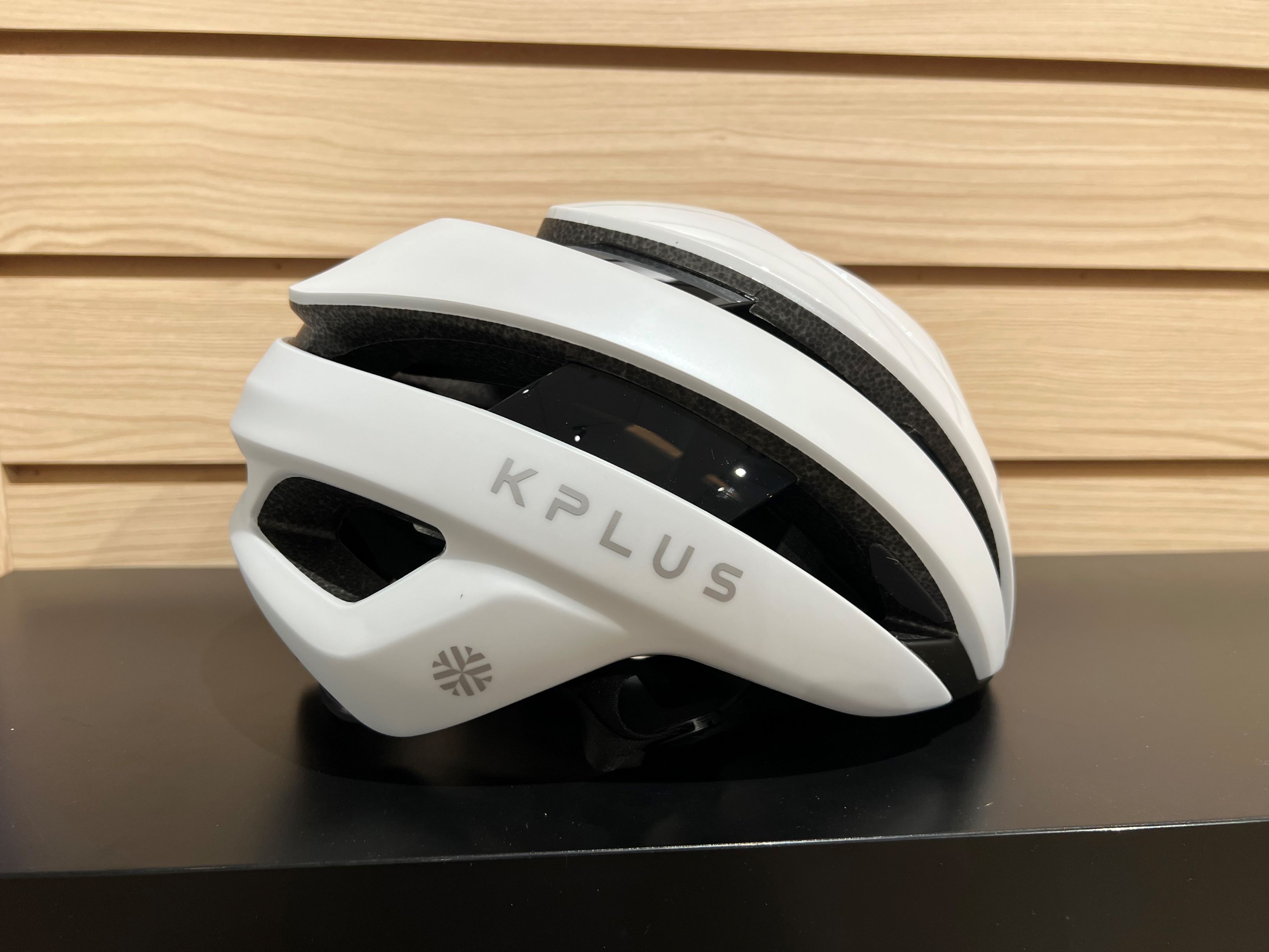 【自由鳶單車】KPLUS AURA 公路競速型 MIPS防護系統 單車安全帽 (珠光白) | 蝦皮購物