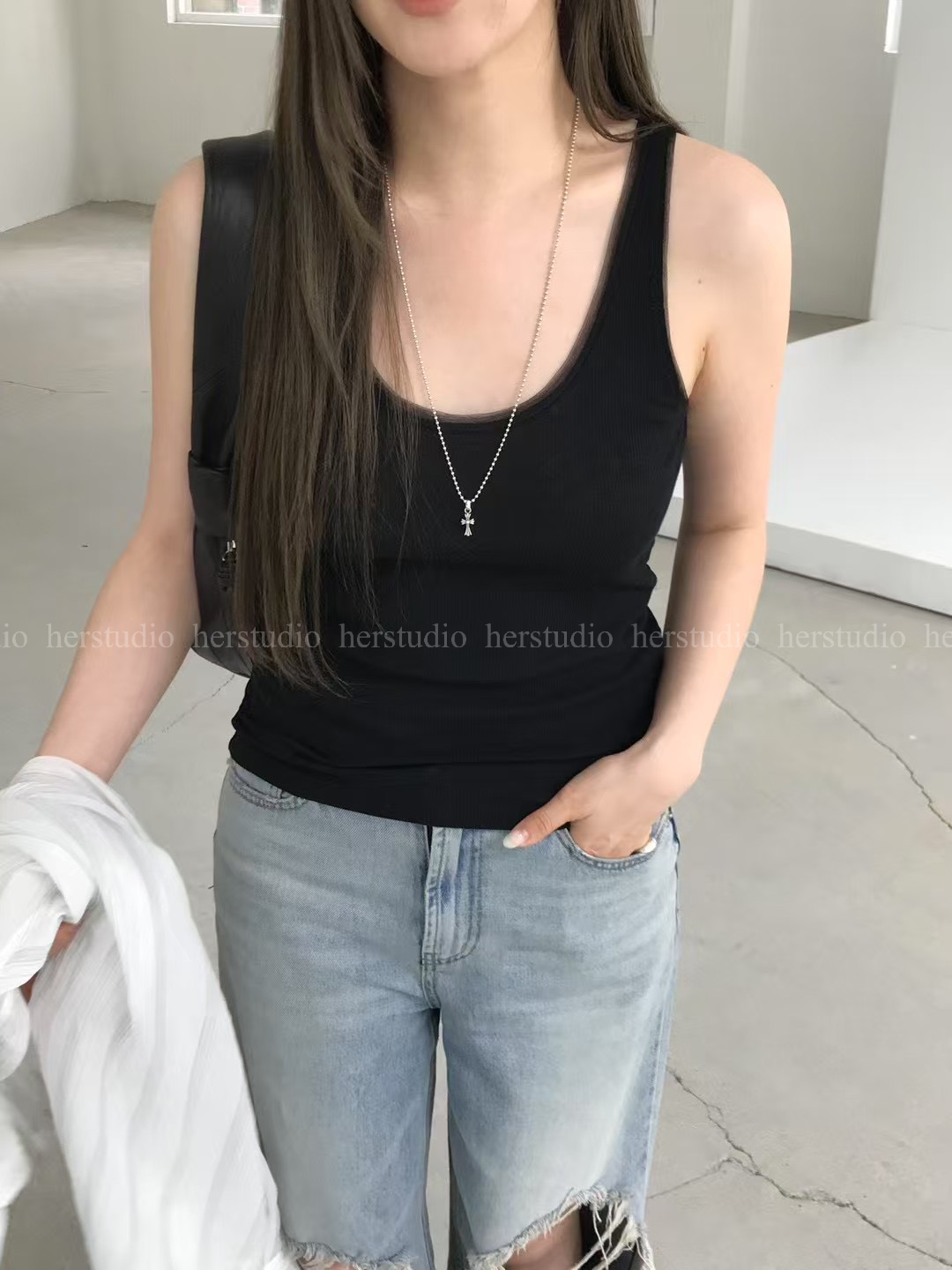 HERStudio韓國代購 設計師紗網滾邊U領背心(3col) | 蝦皮購物