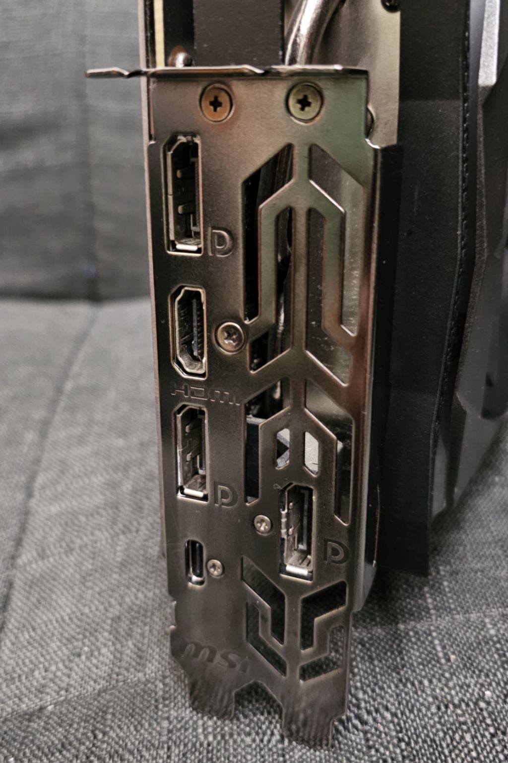 i7 9700K/F+RTX 2070+Fury BEAST RGB 16G*2／32G+焰光戟 RGB 8*2／16G | 蝦皮購物