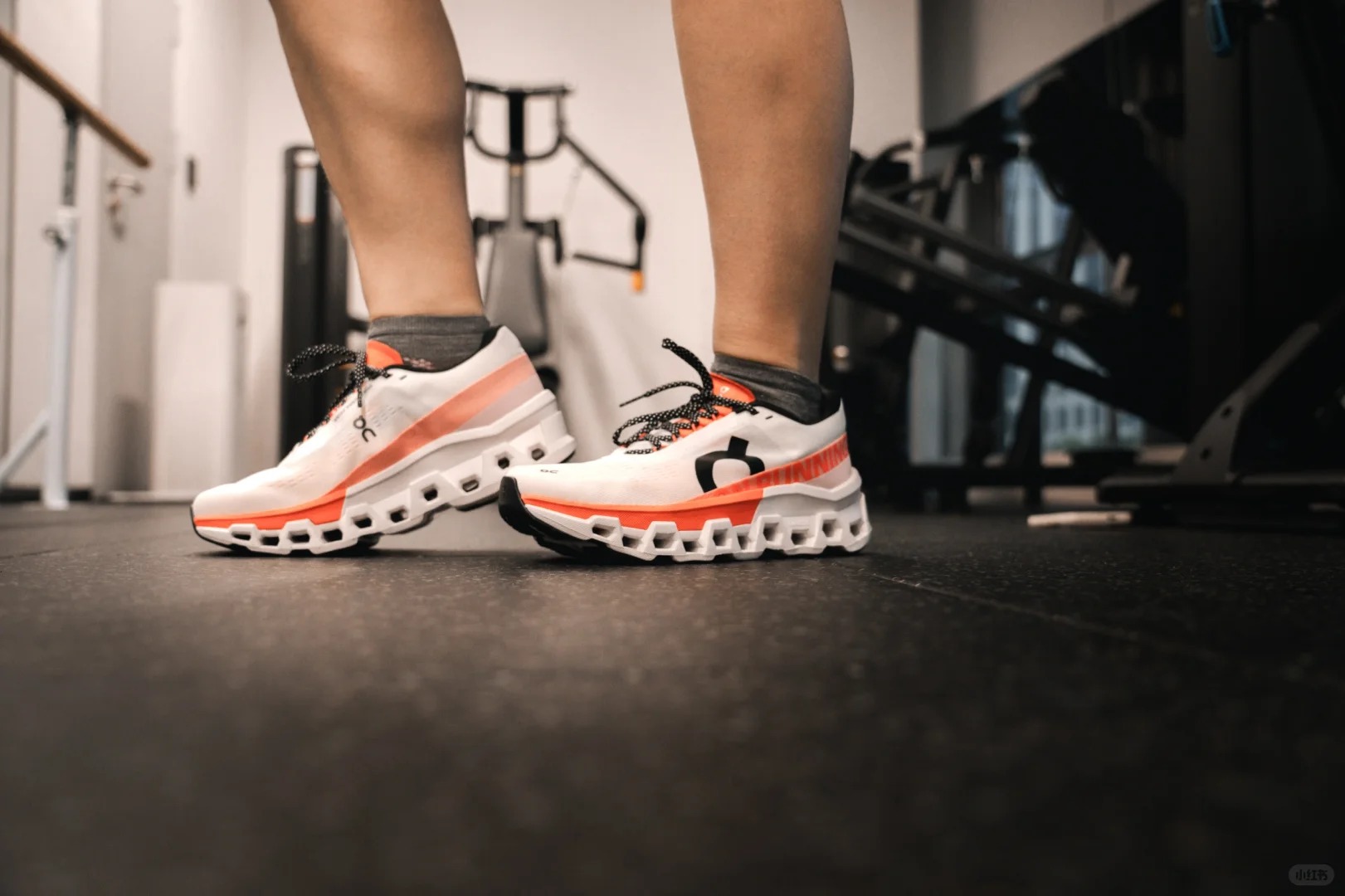 伊藤日韓連線 On昂跑 Cloud Monster 2怪獸 男女長距離運動跑步鞋厚底舒適緩震休閒鞋3ME10120664 | 蝦皮購物