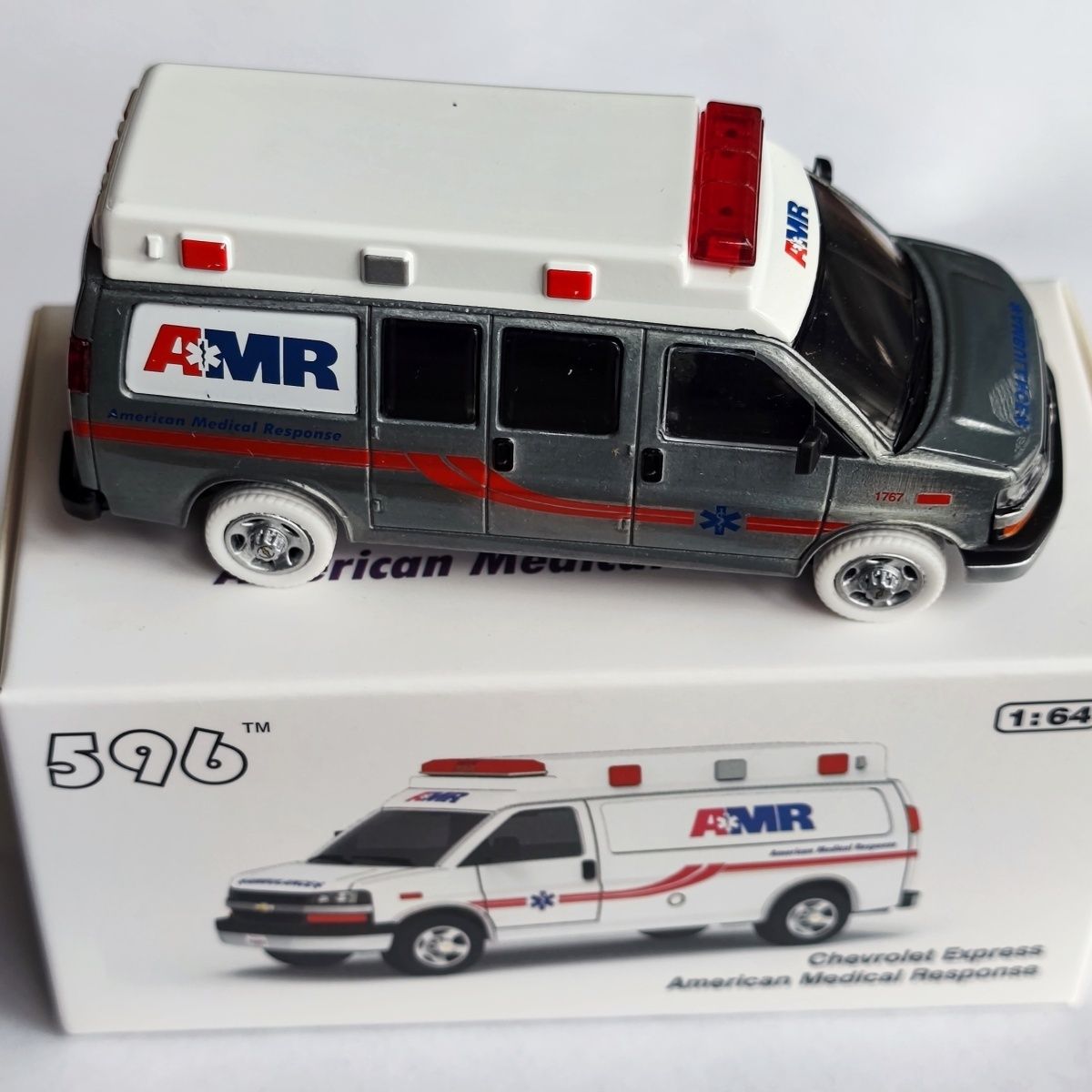 596 雪佛蘭 1：64 Van AMR 急救車 FBI 警車 模型 紐約 綠機 Step Van FBI | 蝦皮購物