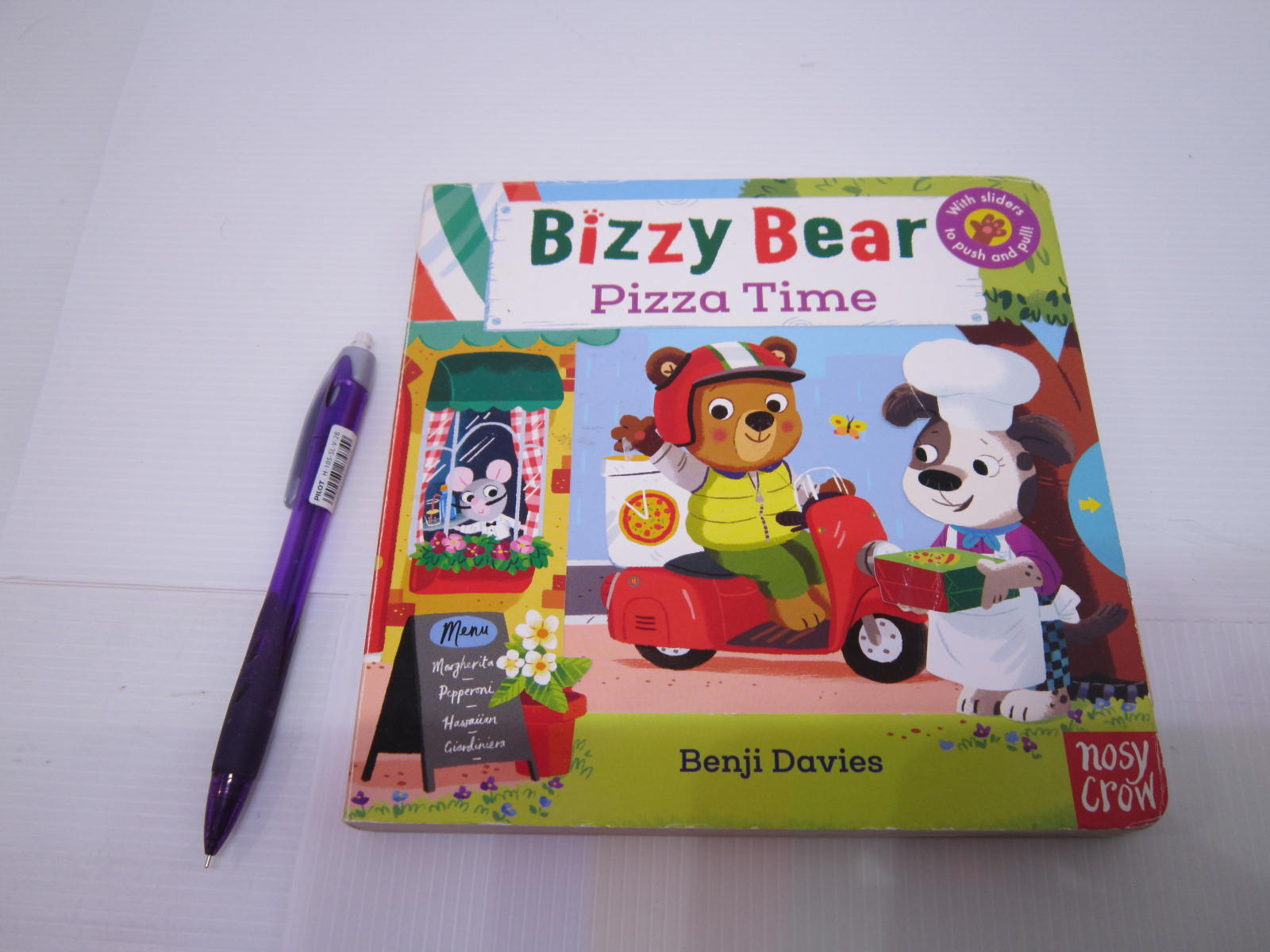 「二手書」Nosy Crow Bizzy Bear Pizza time 硬頁 英文繪本 QRcode MP3 | 蝦皮購物