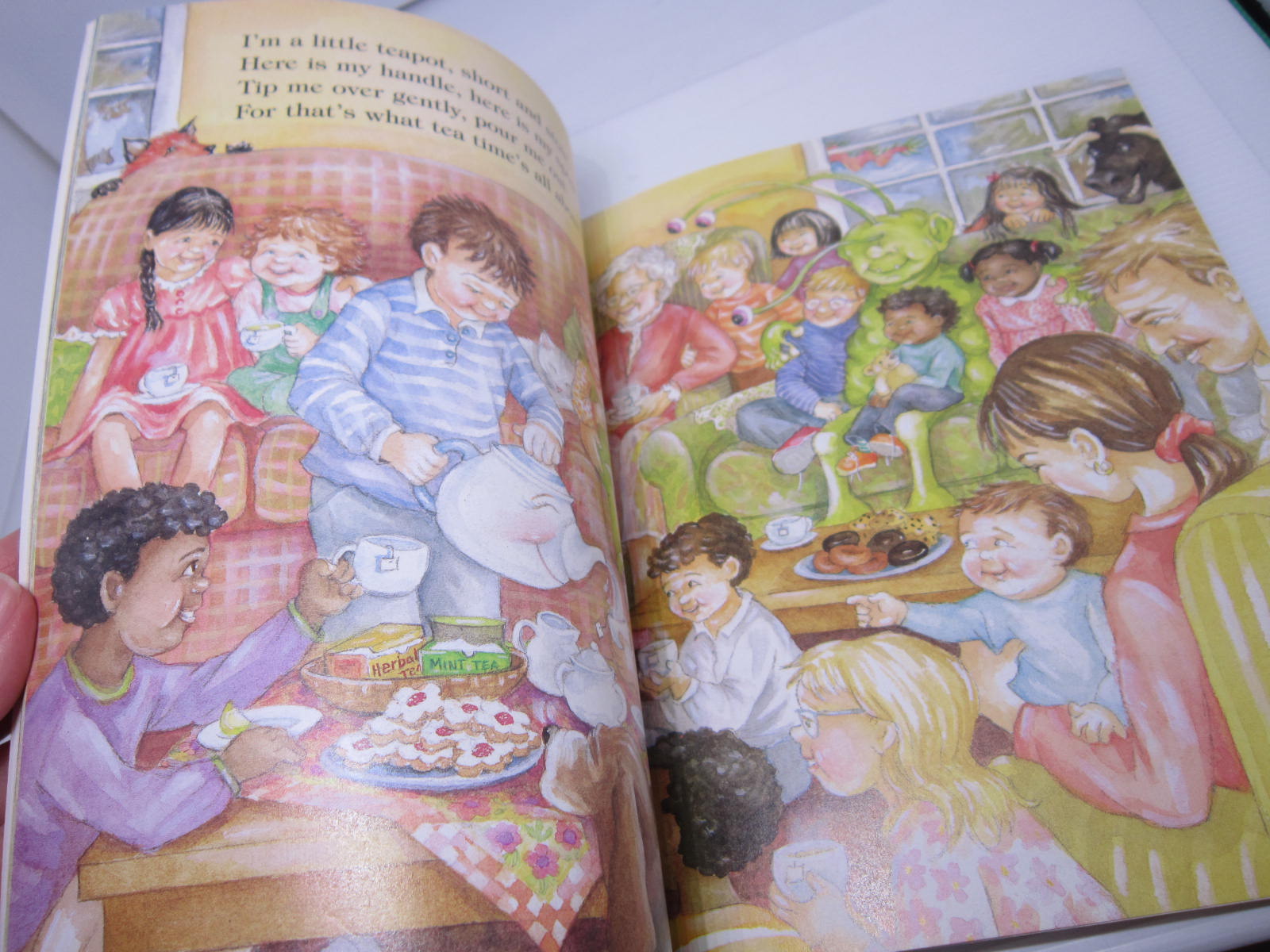 「二手書」Scholastic I'm a Little Teapot 英文繪本 Iza Trapani | 蝦皮購物