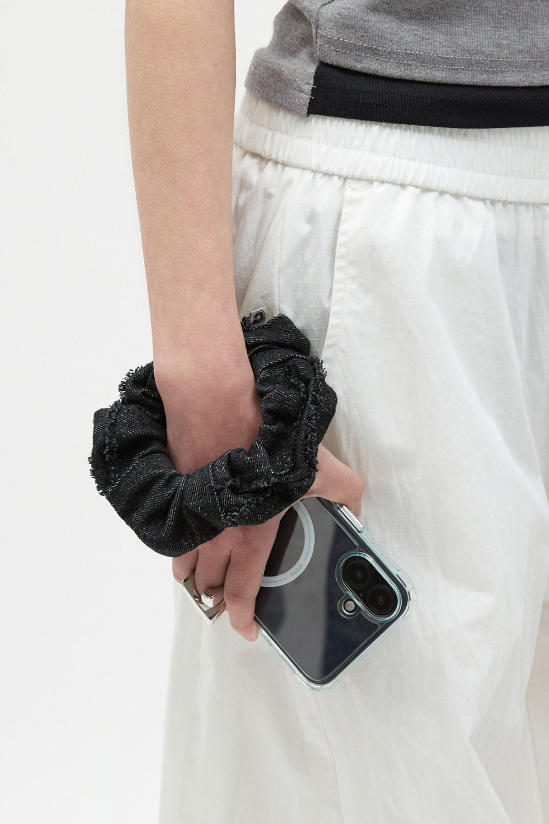 【bitplay】CEREAL × bitplay 圈圈手腕掛繩 單寧聯名款 包袋掛飾 手機掛繩 手機掛飾 牛仔掛飾 | 蝦皮購物