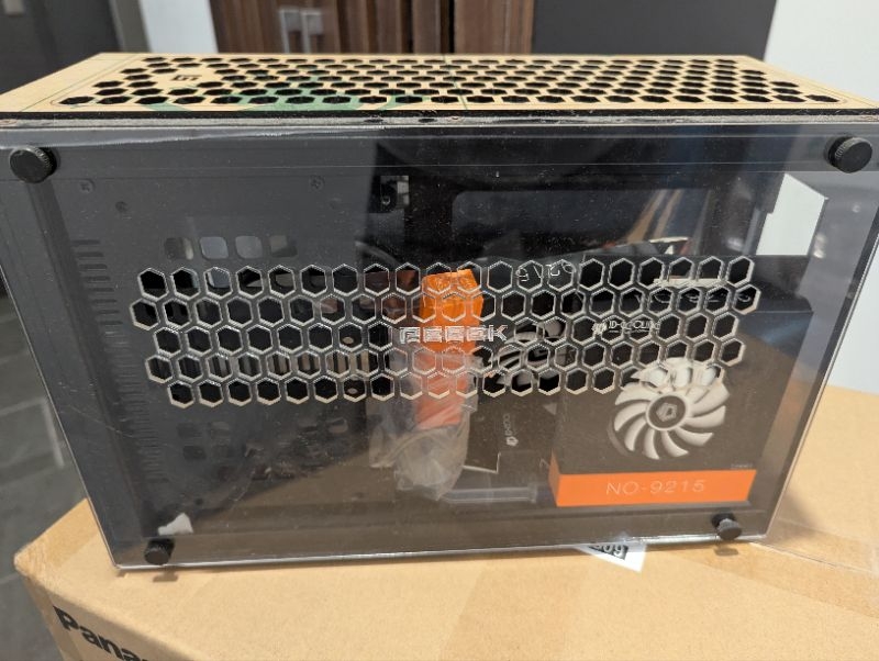 Geeek A50 mini-itx 機殼 9成9新 送散熱風散與顯示卡延長線 | 蝦皮購物