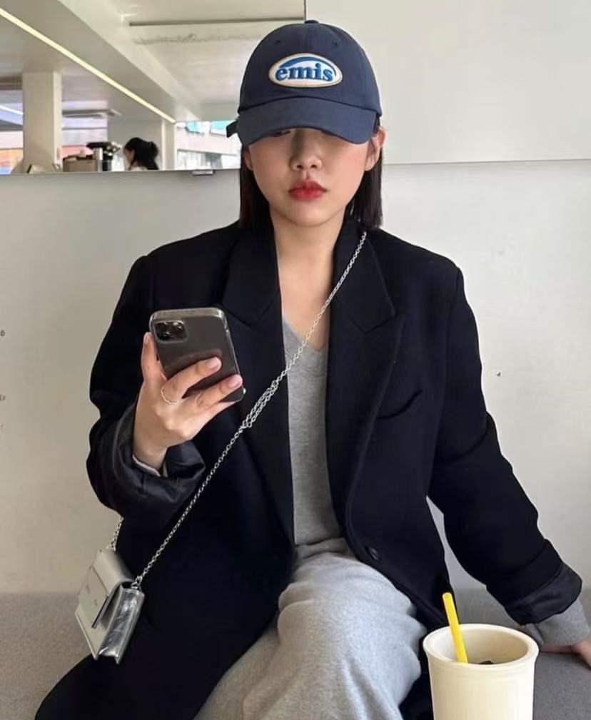 在台免運 新款emis 韓國鴨舌帽 老帽 棒球帽 愛心字母小標 jisoo同款 防曬 可調節 百搭 情侶款 新款ins風 | 蝦皮購物