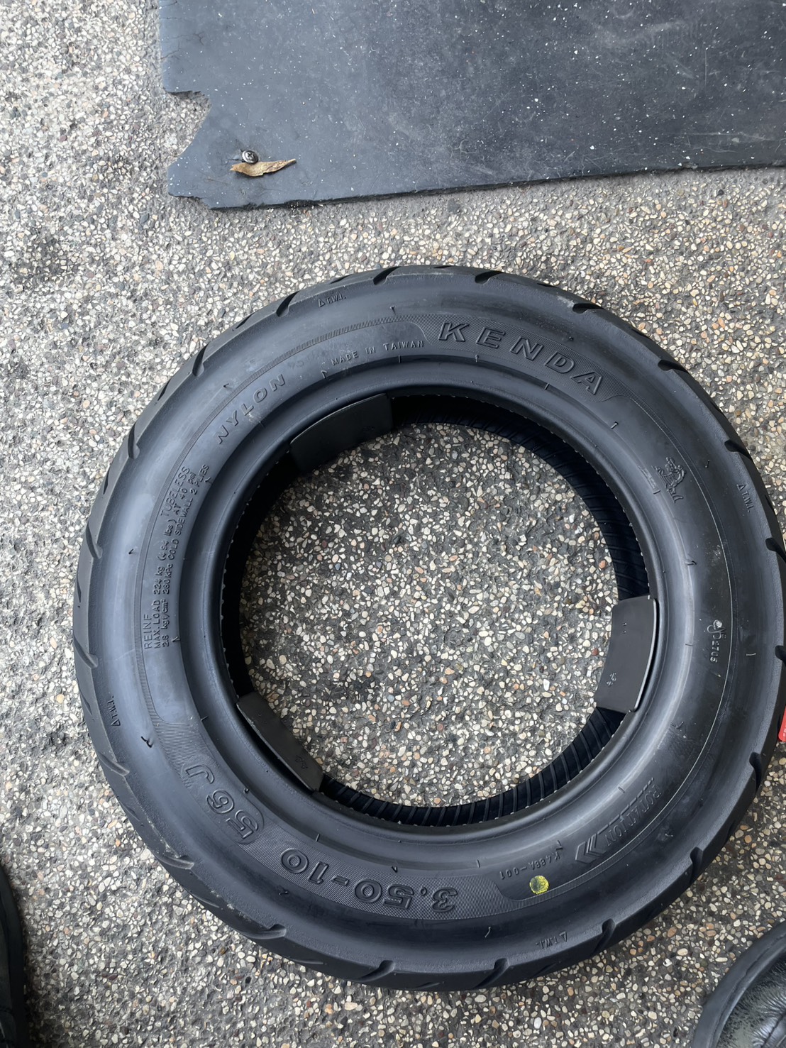 (便利店)現貨當天出貨建大輪胎K488A前輪專用胎台灣製100/90-10 90/90-10 3.50-10 | 蝦皮購物