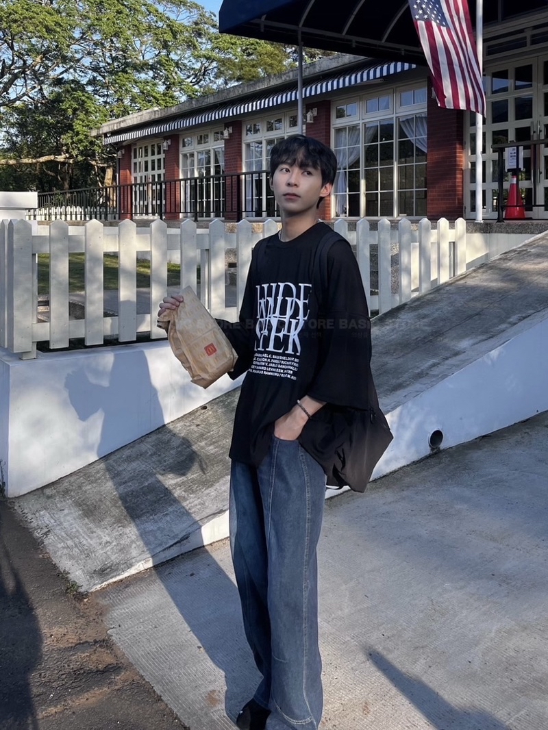 【BASIC】24H出貨｜獨家！韓系彎刀牛仔褲 實拍 刷色 百搭 網帥同款 超神版型 修身 彎刀褲 寬褲 男生 寬鬆 | 蝦皮購物