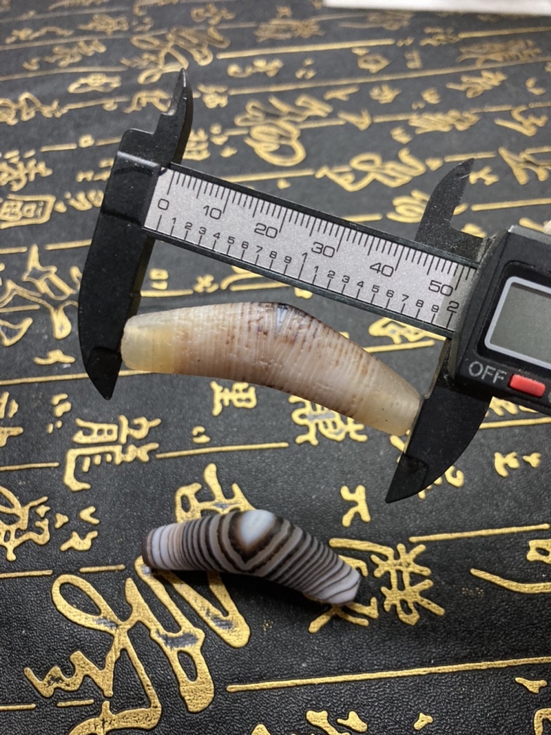 A558 天然玉石 纏絲瑪瑙 藏式磨砂牛角 管珠 單顆 | 蝦皮購物