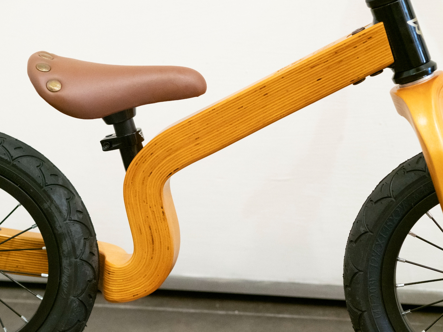 英國 Early Rider Bonsai 12滑步車 兒童平衡車 盆栽小木馬 3.75kg > BIKEfun拜訪單車 | 蝦皮購物