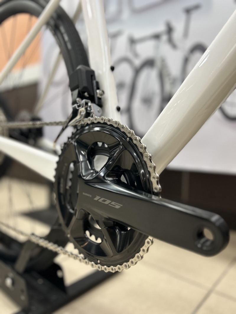 【KOM單車】 2025 GIANT LIV Langma Advanced 1 QOM 碳纖維公路車 電子變數 碟煞 | 蝦皮購物