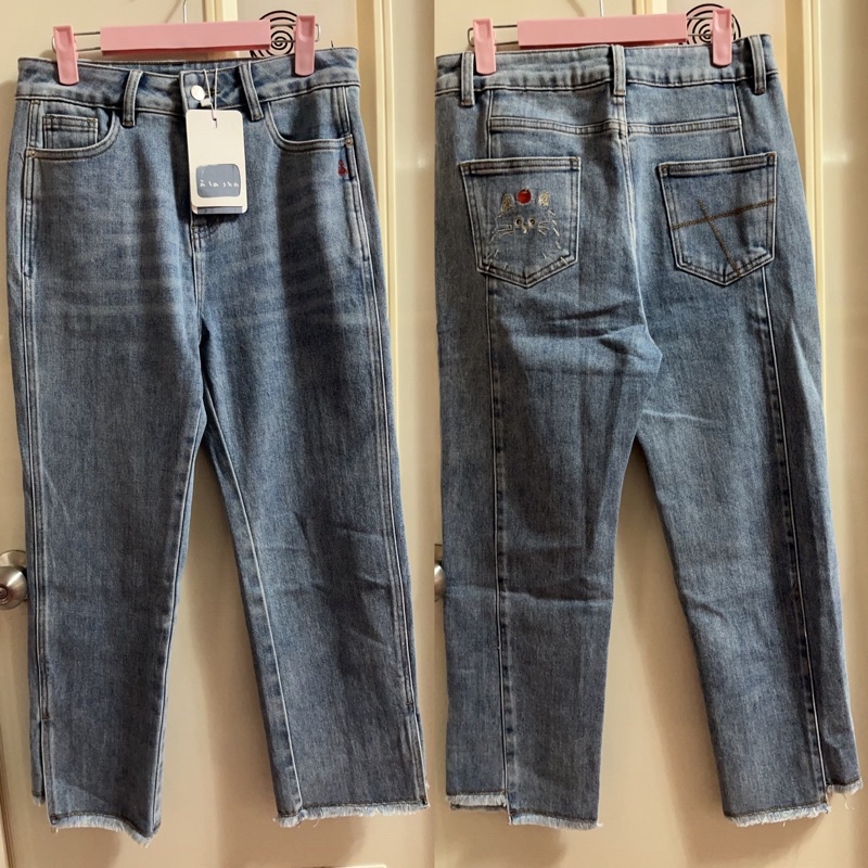 a la sha「全新、黑S」鬚邊miao繡花牛仔直筒褲 | 蝦皮購物