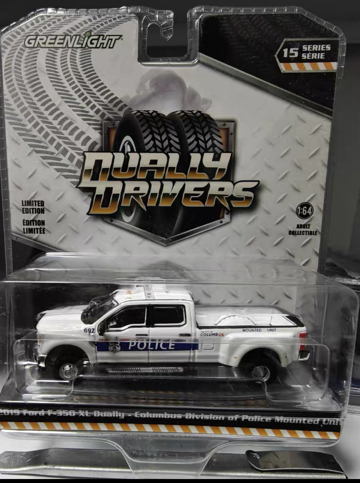 596 雪佛蘭 1：64 Van AMR 急救車 FBI 警車 模型 紐約 綠機 Step Van FBI | 蝦皮購物