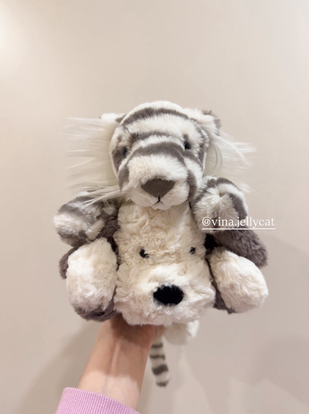 全新 Jellycat 正品｜ 白老虎 白虎 雪虎 🤍 薩加 薩莎雪虎 21公分 Sacha Snow Tiger | 蝦皮購物