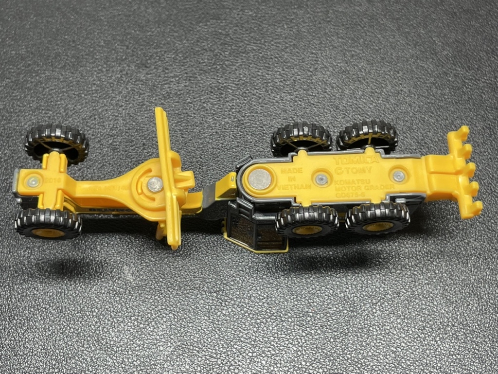 Tomica 140 多美 Komatsu motor grader gd675-6 小松 推土機 長車 建設 重工具 | 蝦皮購物