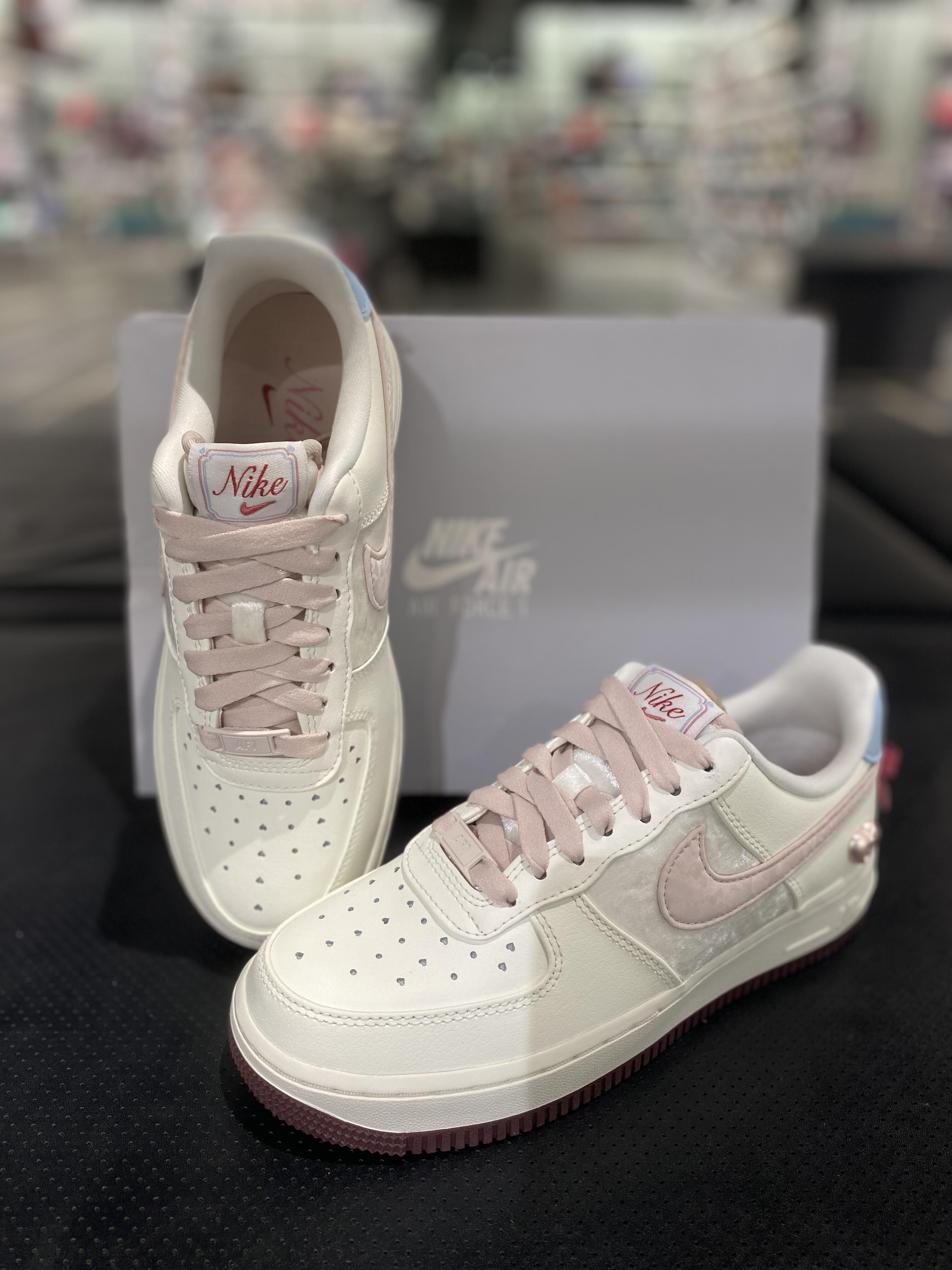 A-baby air force 1 26新款 馬年限定 情人節 奶油白 厚底小白鞋 送禮 粉色IQ4937-161 | 蝦皮購物