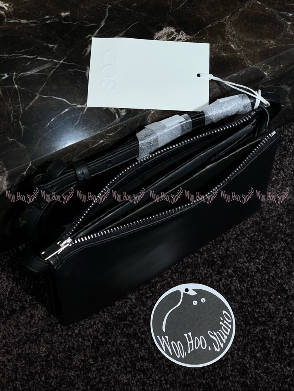 🇸🇪【COS】皮革三層信差包（黑）｜TROVE CROSSBODY BAG｜肩背包｜斜背包｜真皮｜皮革｜米你包｜手機 | 蝦皮購物