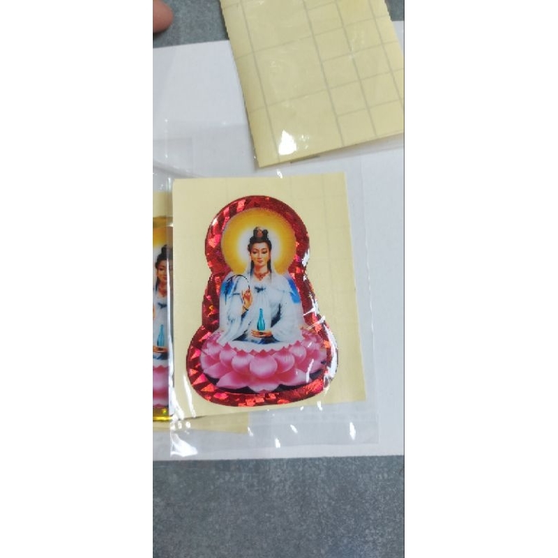 (顏色隨機)4 張浮雕郵票,印有阿瓦科邁特阿瓦拉母 Avalokite vara 形象,阿瓦羅菩薩小尺寸浮雕郵票 | 蝦皮購物