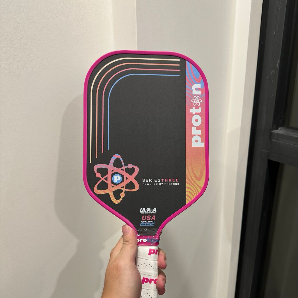 Proton Series 3 Flamingo Pickleball 球拍一級國產中檔高檔產品 | 蝦皮購物